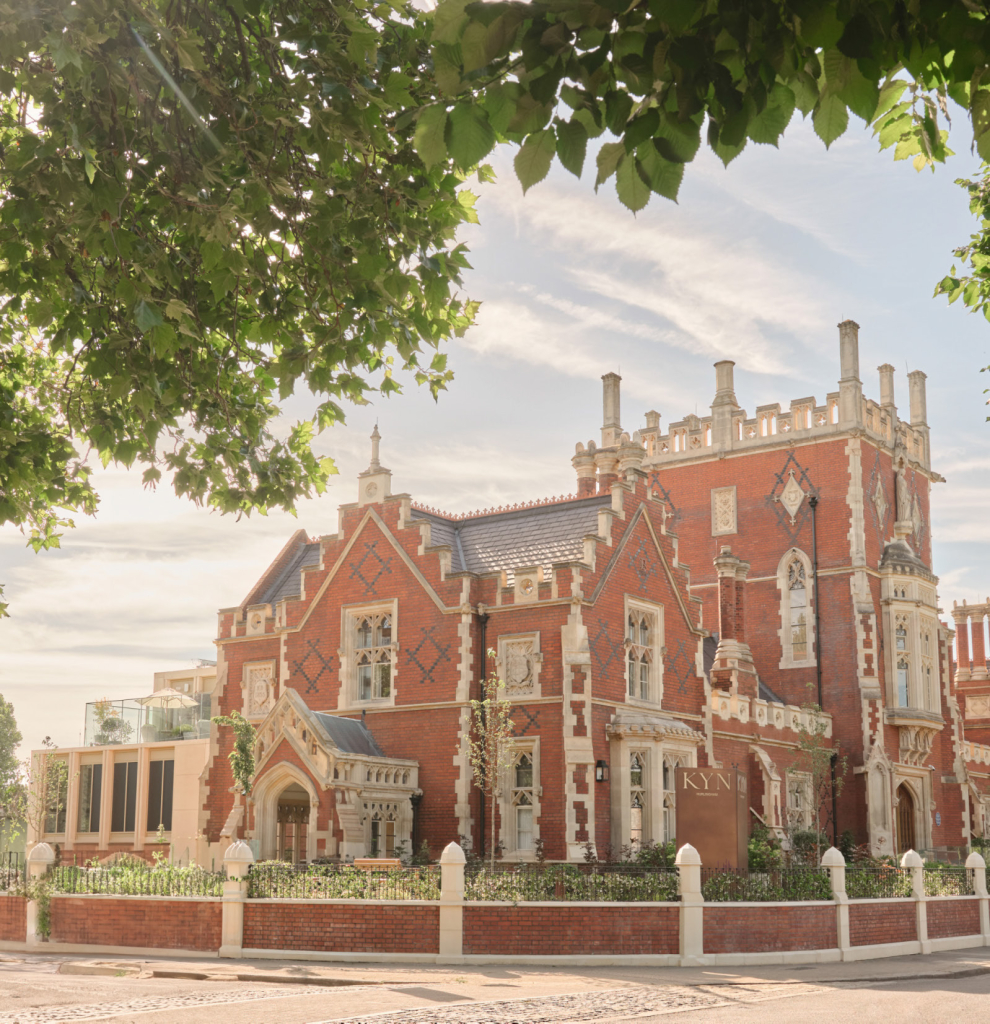 The Castle Club – Knowles